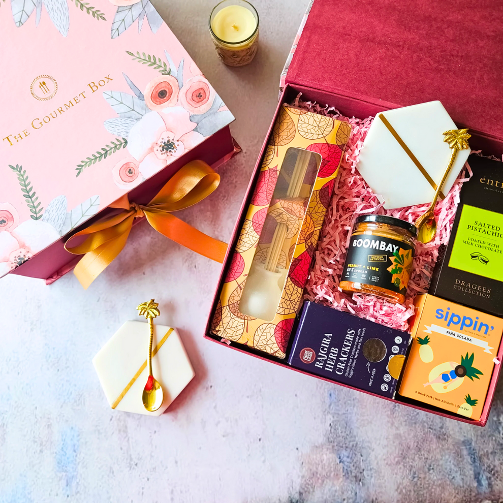 Congratulations Gift Hamper Delivery in India | On GiftGood
